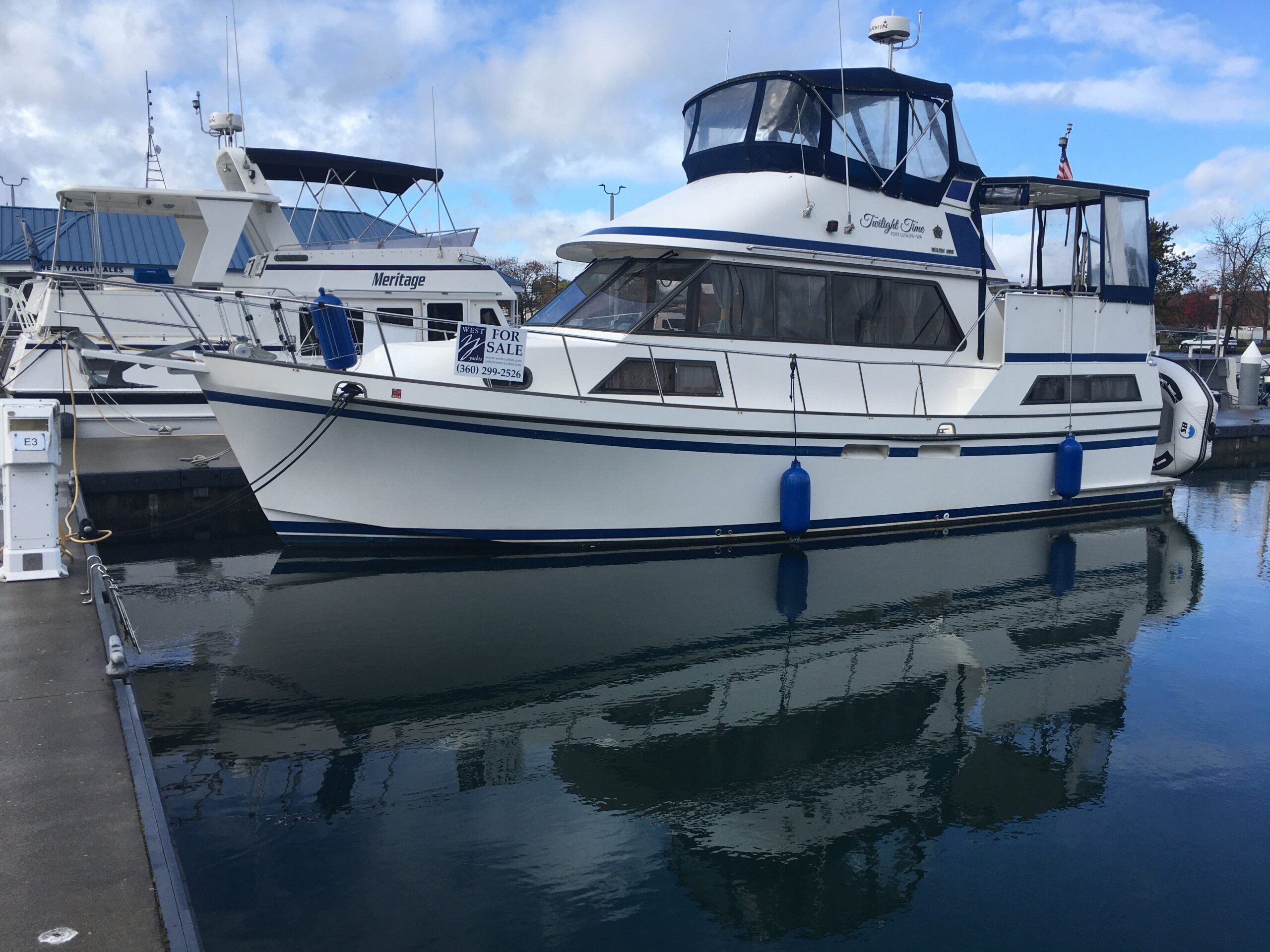 Golden Star Flybridge Sundeck Trawler - West Yachts, Anacortes Yacht Broker